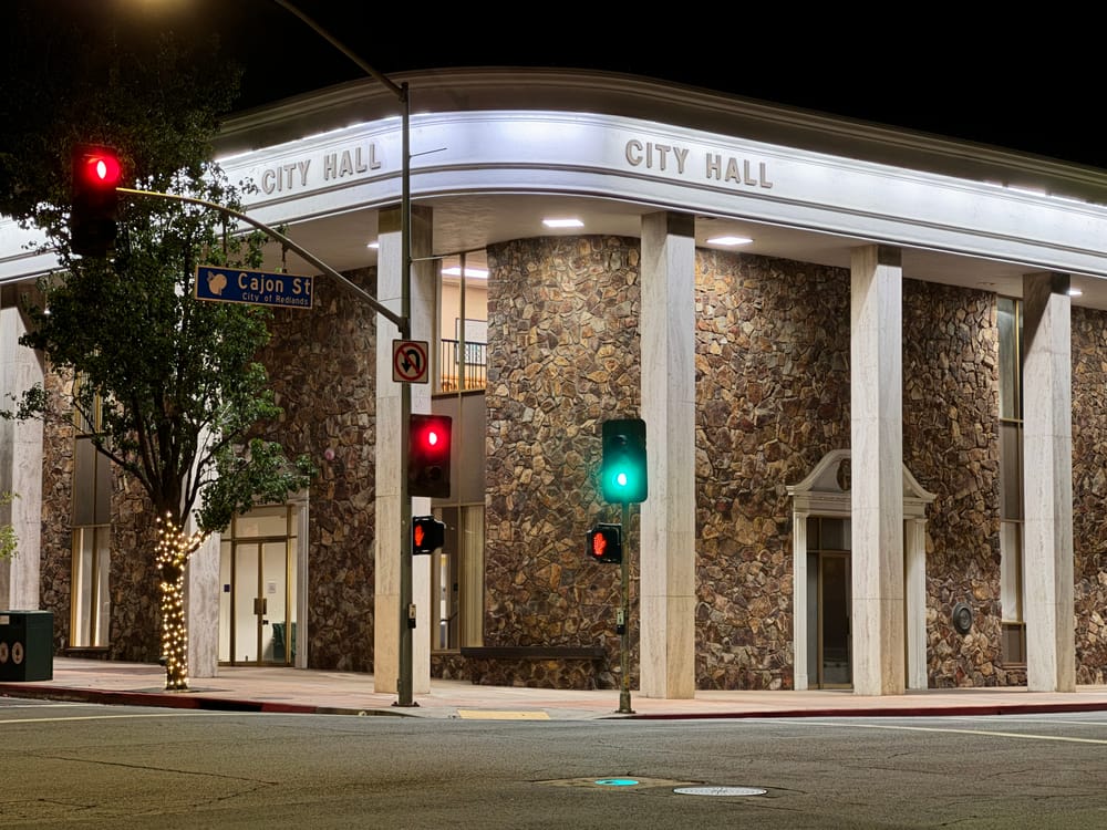 Community Forward Redlands News (Page 1)