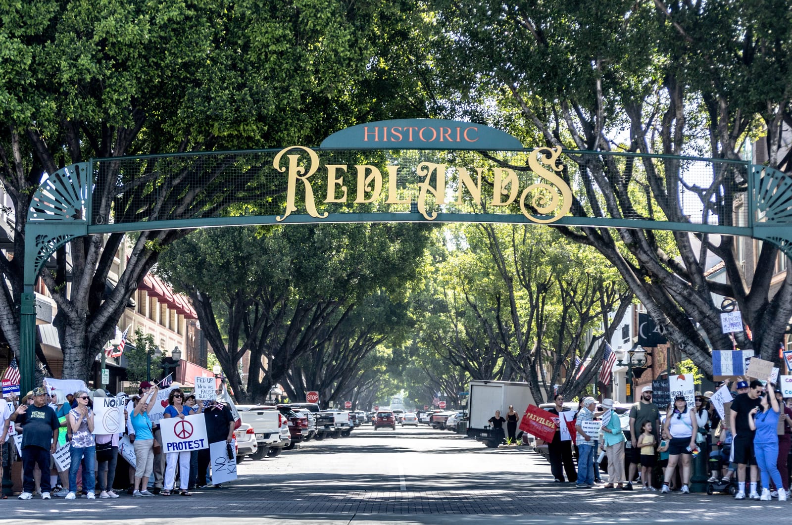 Redlands joins nationwide ‘No Kings’ protest against Trump policies